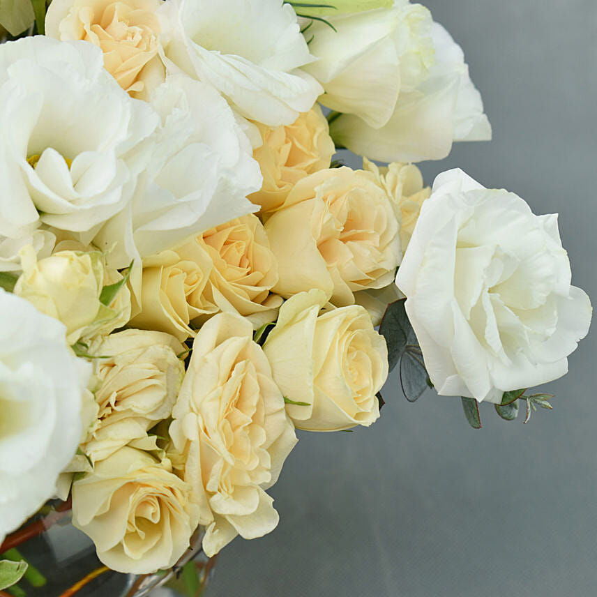 Online Spray Roses with White Lisianthus in Fish Bowl Gift Delivery in ...